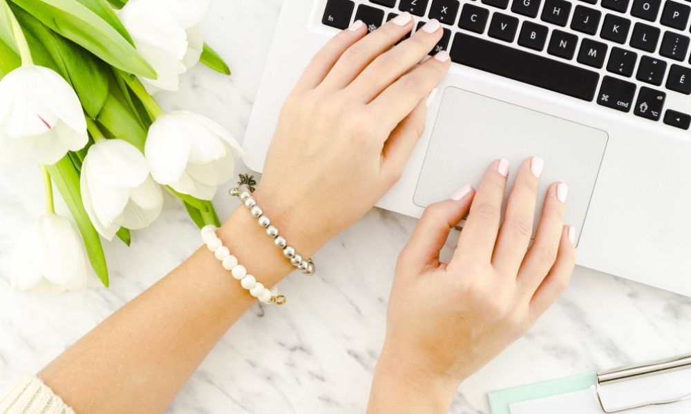 What Jewelry Can You Wear to Work? – ZAISHA