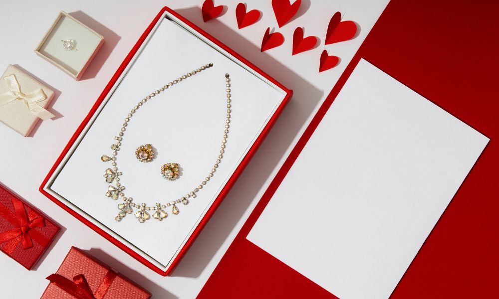 The Gift That Keeps On Giving: Why We Love Jewelry – ZAISHA